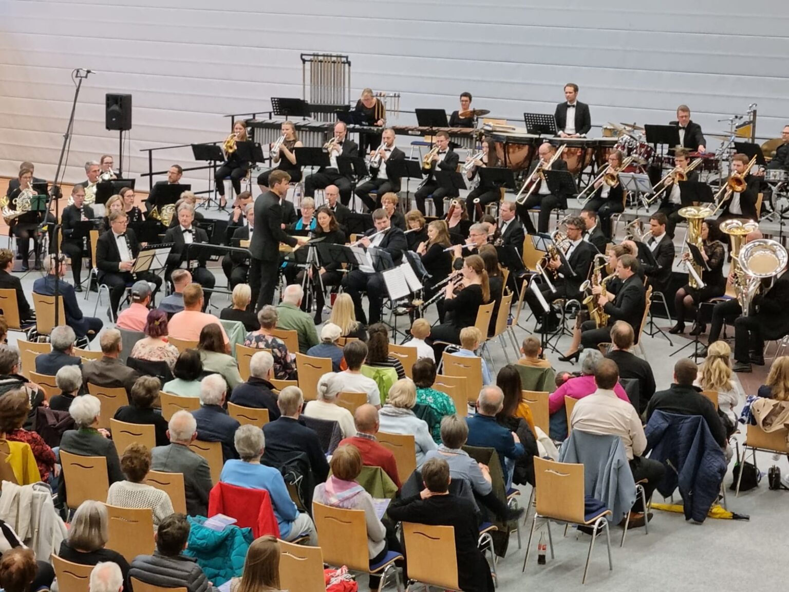 Konzert der Bläserphilharmonie Regensburg: Tickets für „Frühlingswind ...