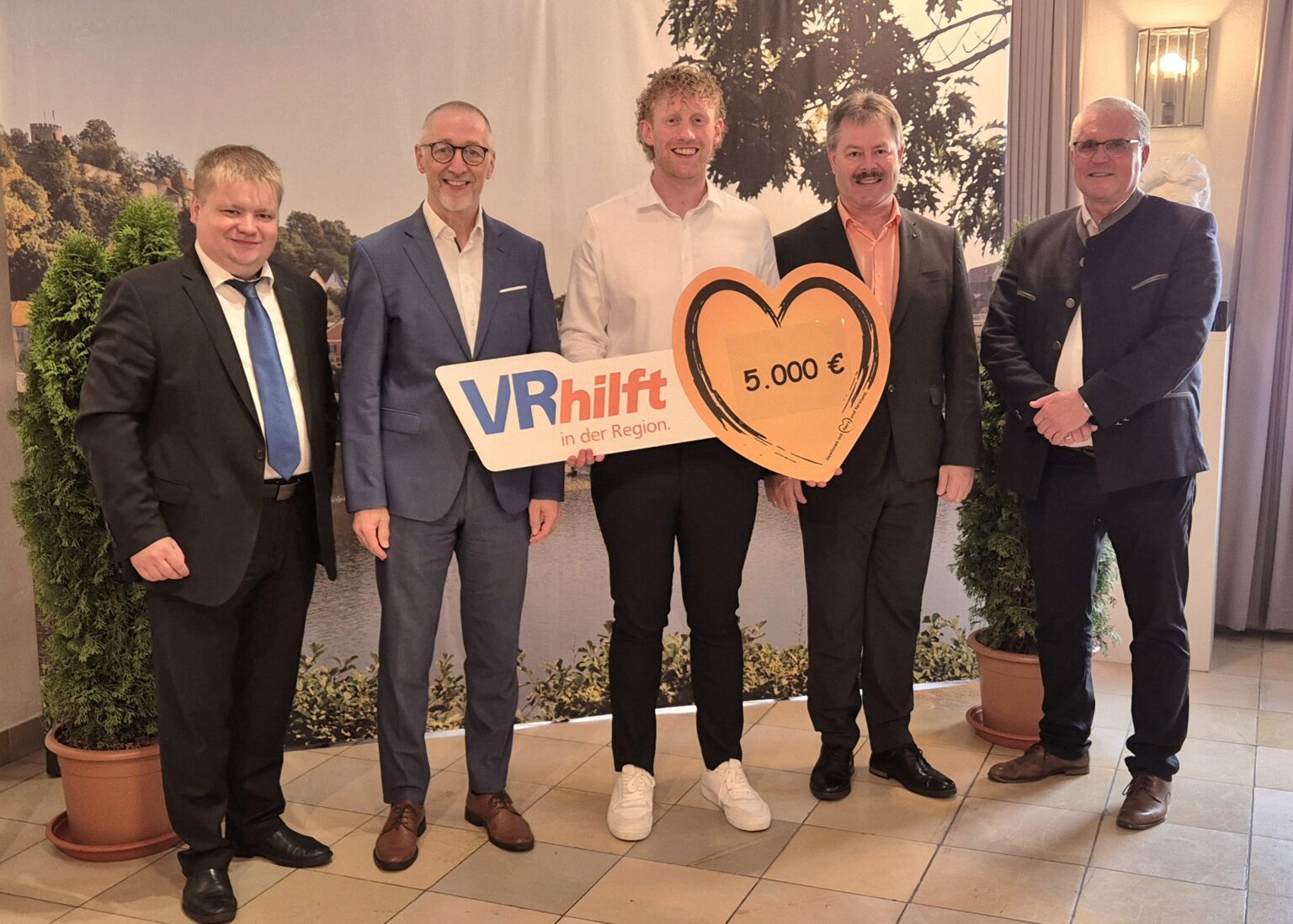 VR Bank spendet 5.000 Euro für die Präventionstage – Oberpfalz Bote